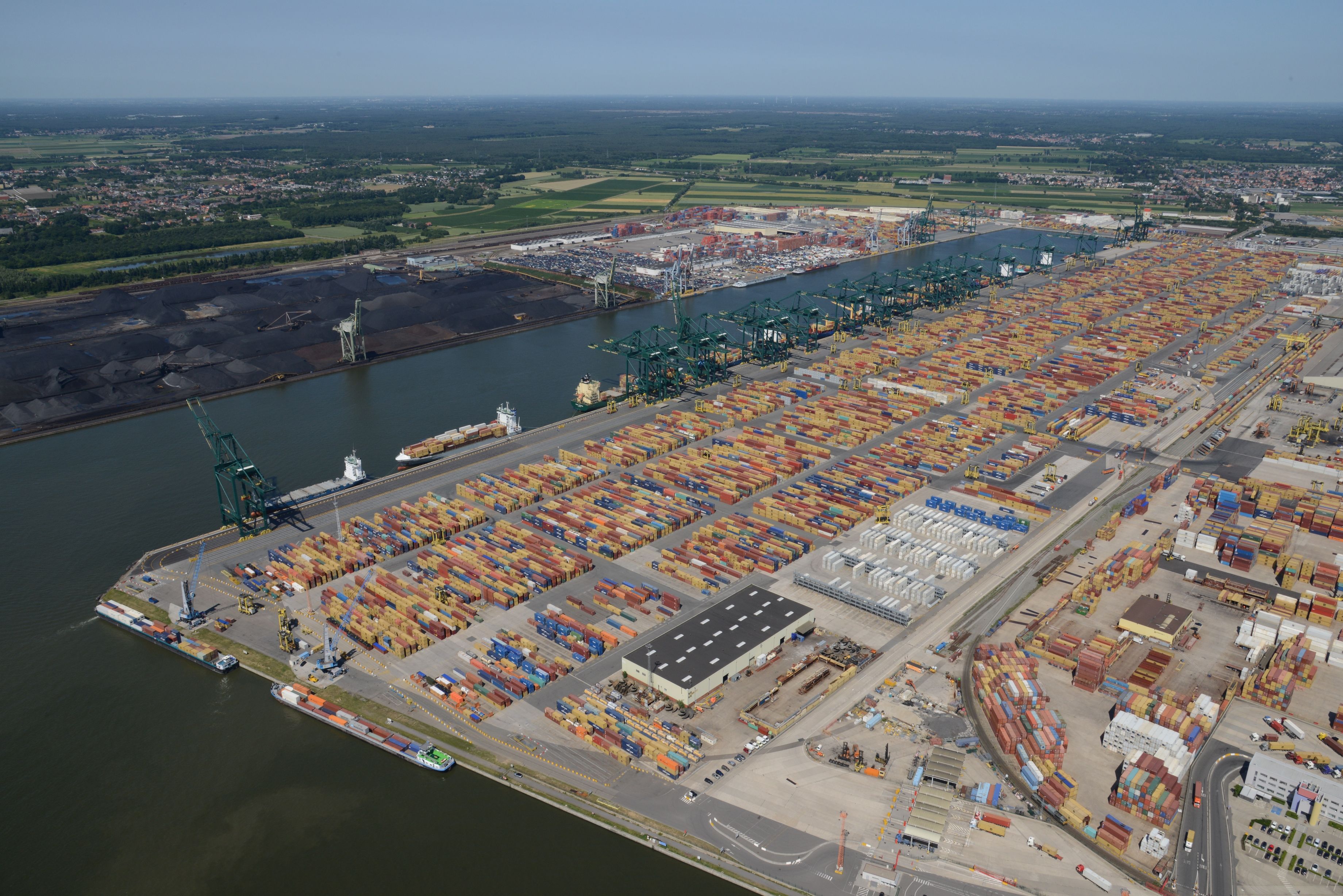 El puerto de Amberes ampliará su capacidad para el tráfico de ...